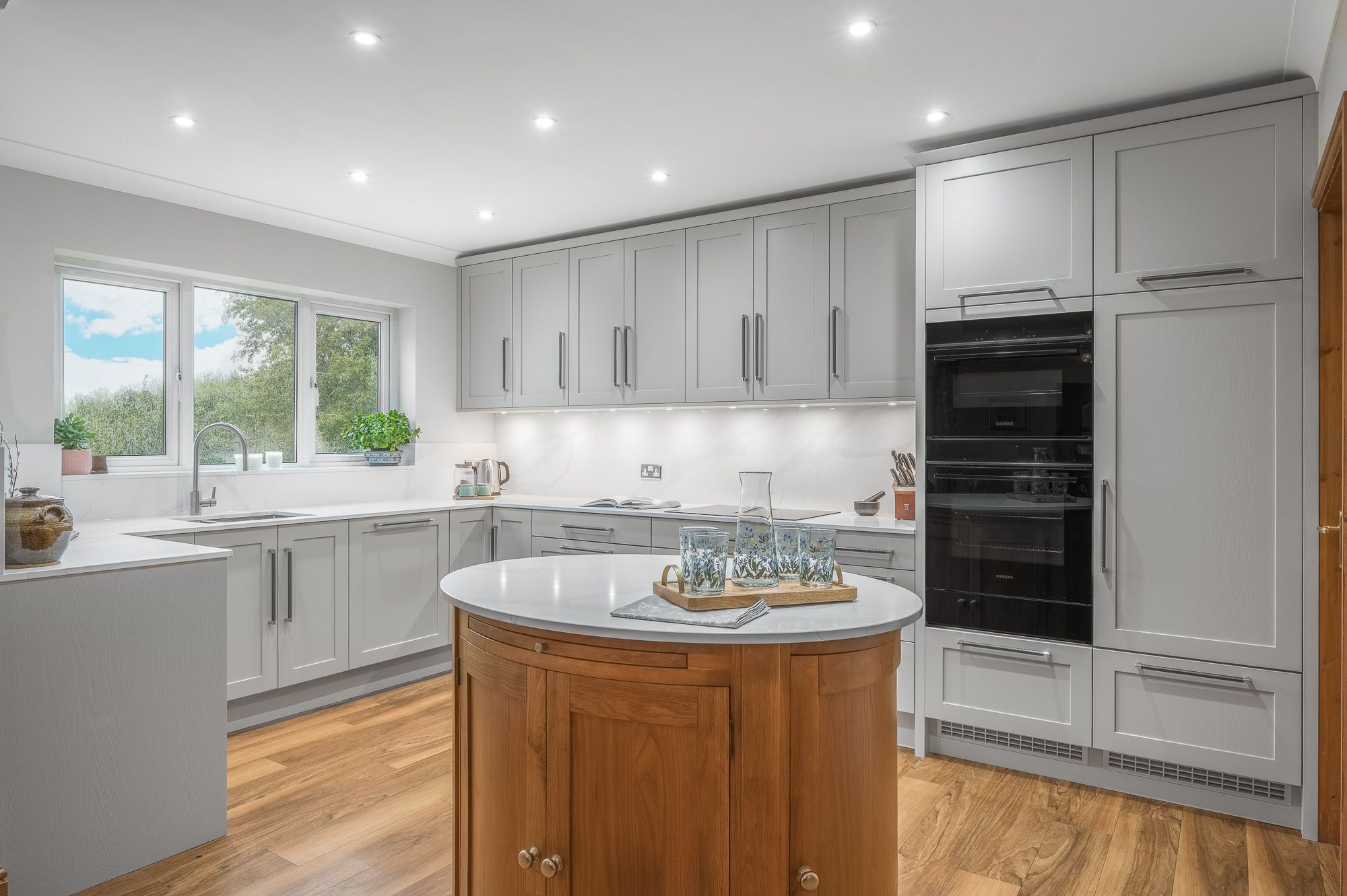 Light Grey Callerton Kitchen | Mike Hughes